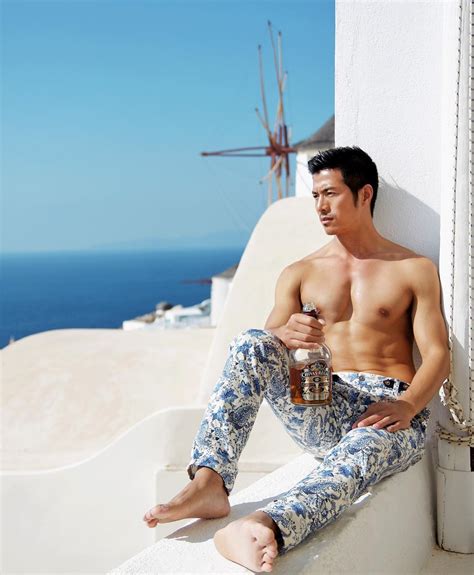 From The Supermodel Hand Picked By An International Brand To No One Cares About It Li Xiaobing