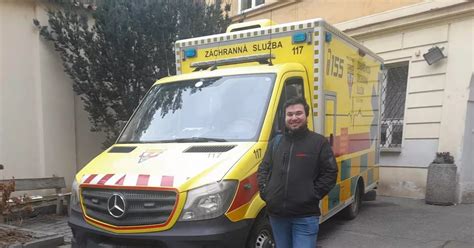 I Was Caught Having Sex With An Ambulance And We Re In A Relationship The Mirror