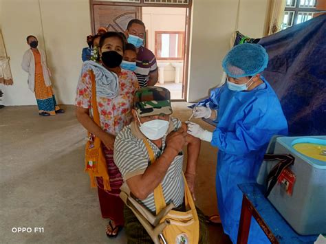 သိန္နီမြို့နယ်တွင် အသက် ၄၀ နှစ်နှင့်အထက် ကိုဗစ် ၁၉ ရောဂါ ကာကွယ်ဆေး ၂ ကြိမ်ထိုးနှံပြီးသူများ