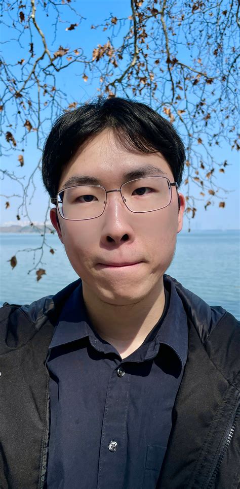 Runzhe Yang 杨润哲