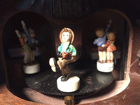 Bavarian Cuckoo Clock Danbury Mint Hummel Figures Germany 1921842593