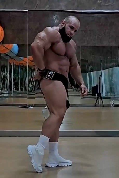 Thick Bearded Musclebeast Thisvid Com