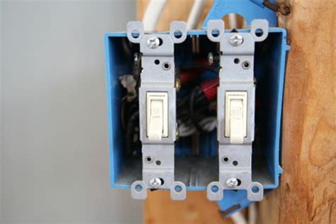 How To Replace A Double Light Switch A Simplified Guide Home Repair Geek