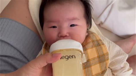 Vlog 육아브이로그 60일차 아기 우유 먹이기편🍼 1000stv Youtube