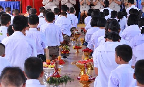 วันไหว้ครู 2566 ตรงกับวันไหน เปิดประวัติ ความสำคัญ พร้อมบทสวดบูชาครู