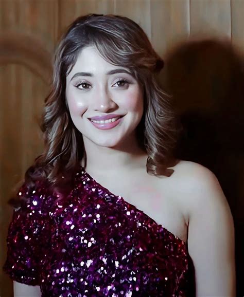 Shivangi Joshi 🌹 ️🌹