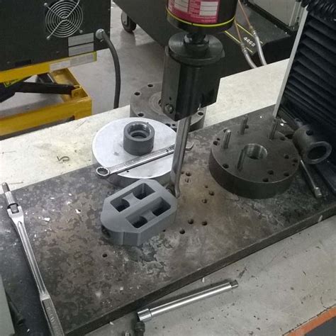 Test Setup On A Universal Testing Machine Download Scientific Diagram