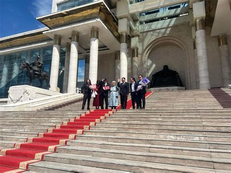 Хурд хамтлаг ТӨРИЙН СОЁРХОЛ хүртлээ