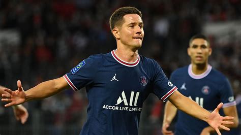 Psg Ander Herrera Stand In Kontakt Mit Dem Fc Barcelona Stern De