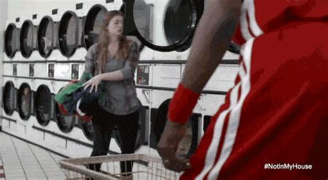 Melania Trump Is Still Wack But Her Hand Holding Block Game Is Strong Awesomely Luvvie