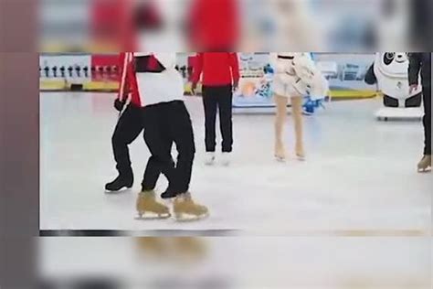 王濛被提问：羽生结弦与武大靖谁帅？耿直回答笑翻全场，太逗了！武大靖羽生结耿直