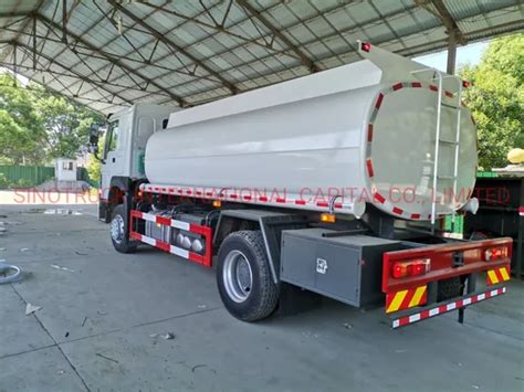 Sinotruk Howo 4x2 10m3 10000 Liter Fueloil Tank Truck For Oil Tanker