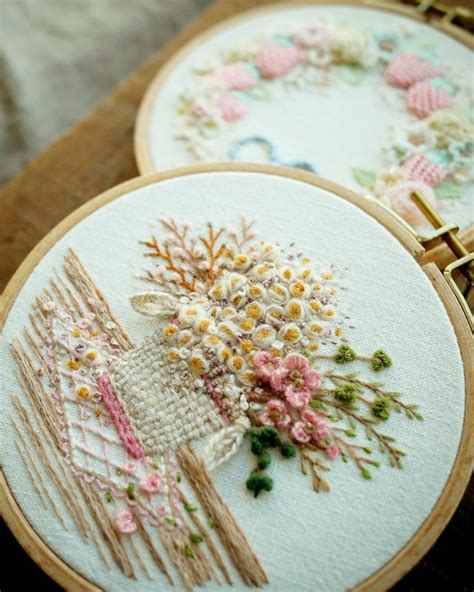 프랑스자수와 꽃자수🌷momo의 소녀의 자수s Instagram Post 요새 시장에 원하는 컬러의 털실이 잘 나오지