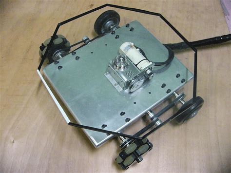 Omnidirectional Mobile Platform With 4wd For Experiments Download Scientific Diagram