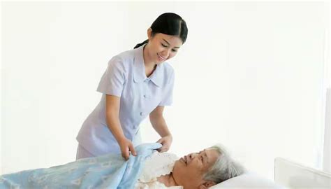 24小时一对一护工价格医院护工24小时陪护收费标准 烁达网
