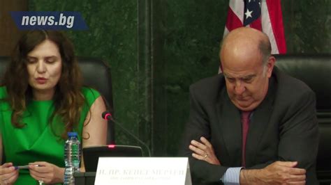 САЩ обявиха 5 млн долара награда за информация за Ружа Игнатова Youtube