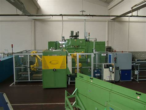 Isola Di Carico Robotizzata Asservimento Macchine M A Robotica