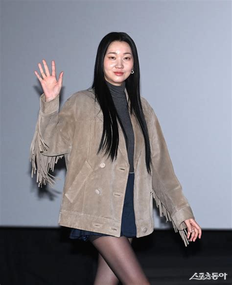 장윤주 ‘모델 워킹 인사