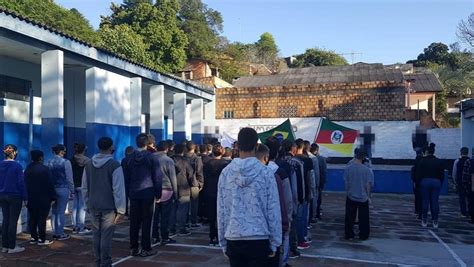 Em Parecer Ao Stf Agu Diz Que Lei Das Escolas Cívico Militares Do Rs é