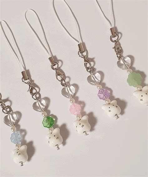 11할인당일출고 행운을 가져다 주는 네잎클로버 하트 토끼 키링 커플템 우정템 에어팟 아이폰 키링 핸드폰 줄 에이블리