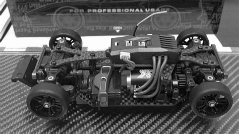 KYOSHOSAN Atomic RC AMZ 4WD Mini Z Car