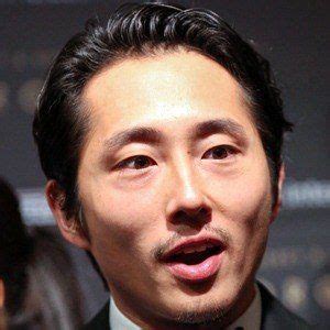 Steven Yeun Age Family Bio Famous Birthdays
