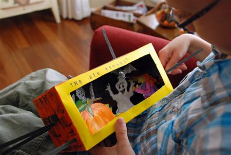 That Artist Woman Puppet Box