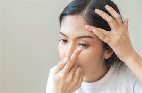 Can You Wear Contacts With Astigmatism The Eye Care Team
