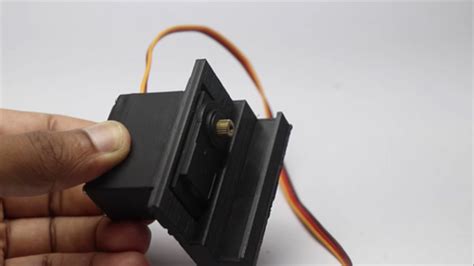 Automatic Paper Hole Punch Device Using Arduino 6 Steps With