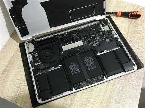 Apakah RAM Dan Internal MacBook Bisa Diupgrade Electro Mobile Apple Repair Service Store