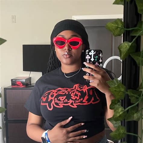 Zamiyah Miyah Oliviaa On Threads