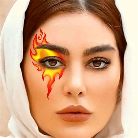 حجاب باورنکردنی سحر قریشی تو لایو پیشِ تتلو؛ خالکوبی عجیب سحر روی صورتش