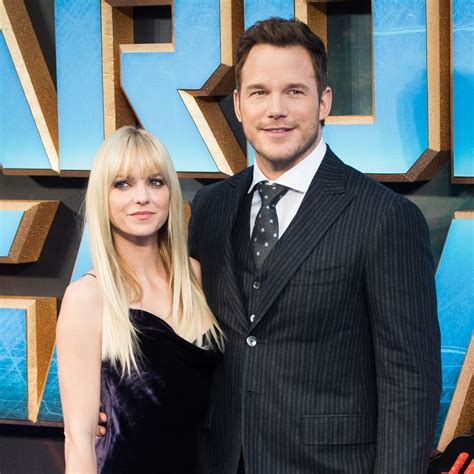 Chris Pratt And Zoe Saldana Kiss