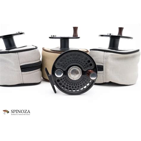 Charlton 8500 12 Fly Reel With Three Spare Spools