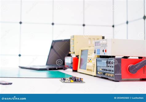 Measuring Instruments In The Physics Laboratory Of Nanotechnology