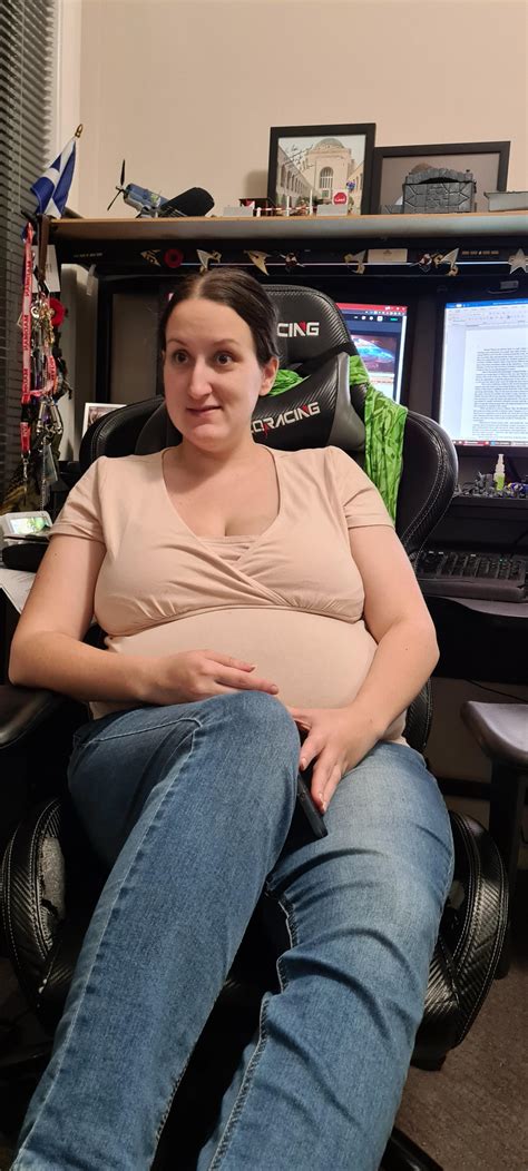 Self I M Growing A Human I M Allowed To Look Like This And Be Happy With It D R BodyPositive