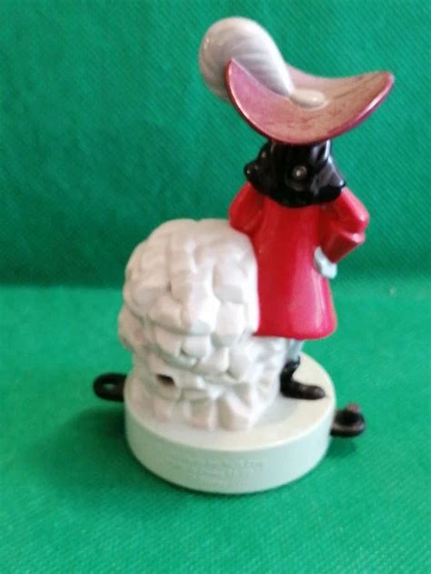 Figurine Tampon Disneyland Paris Mcdonalds Mcdo Disney Capitaine
