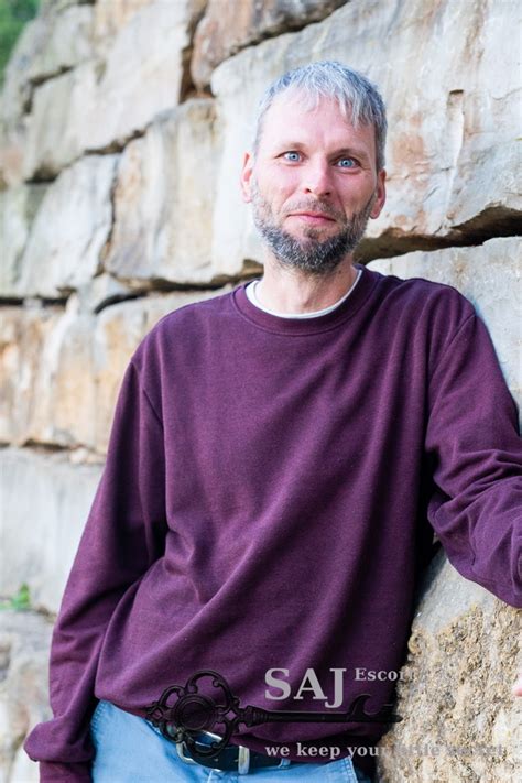 Lars Hamburg Bietet Tantra Massagen An Saj Escort Service Für Frauen