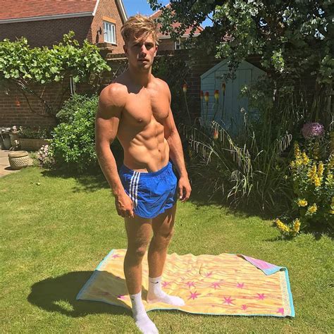 James Yates Scrolller