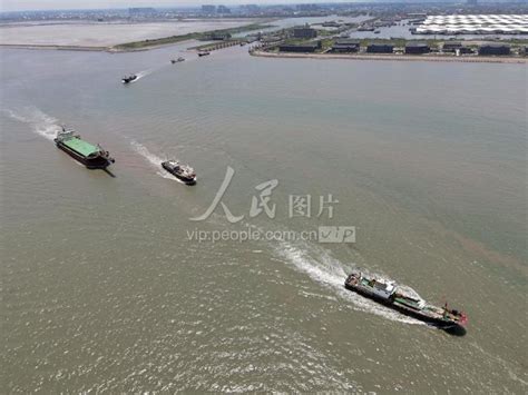 江苏南通：结束伏休 扬帆出海 人民图片网