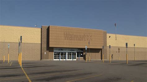 Returning To The Town That Walmart Left Behind Pbs Newshour