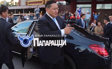 Ажил хийвэл ам тосдоно