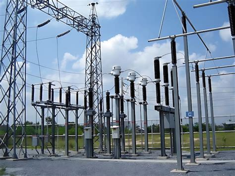 Premium Photo The Steel Structure Of The High Voltage Takeoff Tower And Electrical Equipment