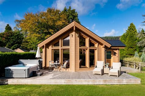 Cwtch Luxury Lodges With Hot Tubs In Wales At Rivercatcher