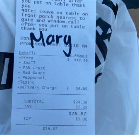 Uber Eats Driver Scolds Customer For Not Tipping Before Delivery
