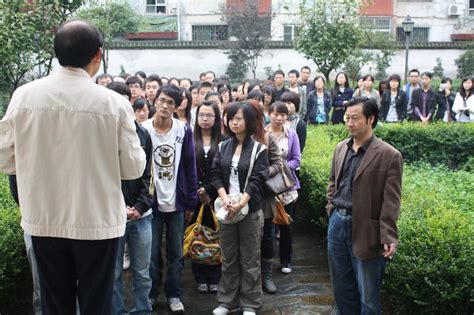 中文系组织2009级本科学生前往汉阴县进行实践教学 文学与传媒学院