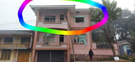 လားရှိုးမြို့နယ် နေအိမ်တစ်လုံး ဗုံးဖောက်ကွဲခံရပြီး ကလေးငယ်တစ်ဦးထိခိုက်ဒဏ်ရာရရှိ သျှမ်းသံတော်ဆင့်