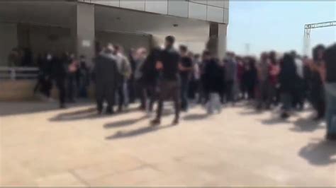 دانشگاه آزاد تهران واحد پونک از جمله شعارها؛ ما همه مهسا هستیم، بجنگ