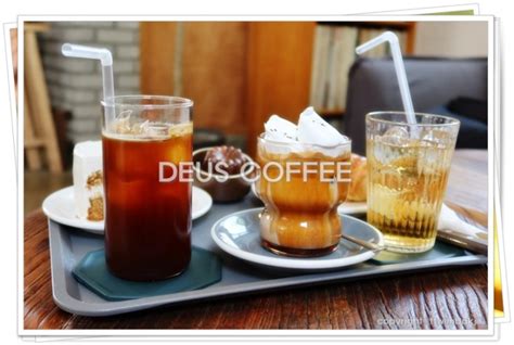 칼비율 아인슈페너 카페♬ 대구 수성못 맛집 데우스커피 디저트 네이버 블로그