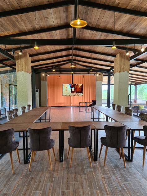 საკონფერენციო დარბაზი